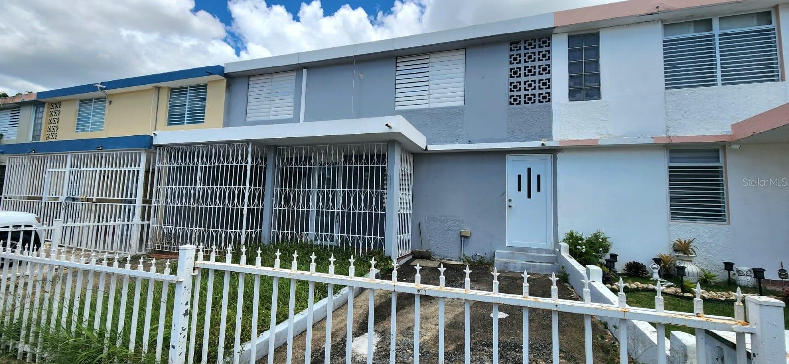 URB. IRLANDA HEIGHTS